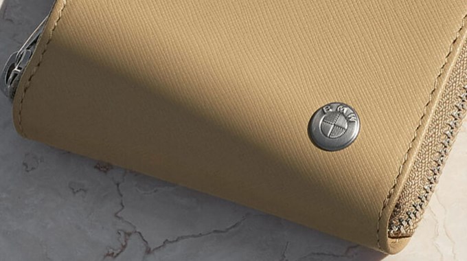 BMW Lifestyle Collection | BMW Luggage | Lloyd BMW