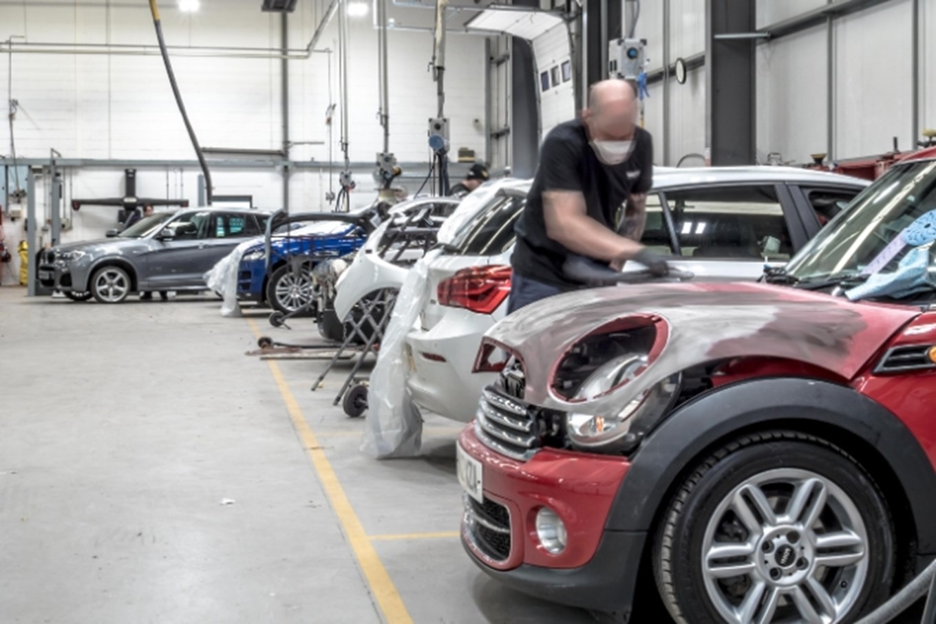 Lloyd Bodyshop Repairs | Premium Car Body Repair Centres