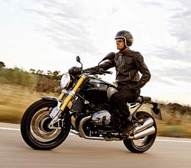 BMW Motorcycles Retailer | Lloyd BMW Motorrad