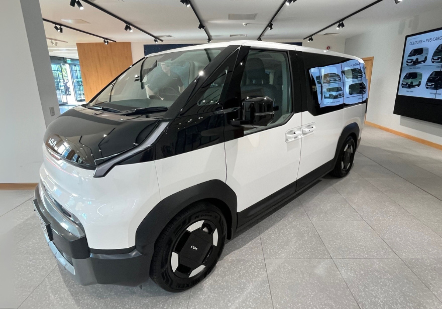 Kia PV5 Cargo and Passenger: Preview Day at Derby Academy | Lloyd Motor ...