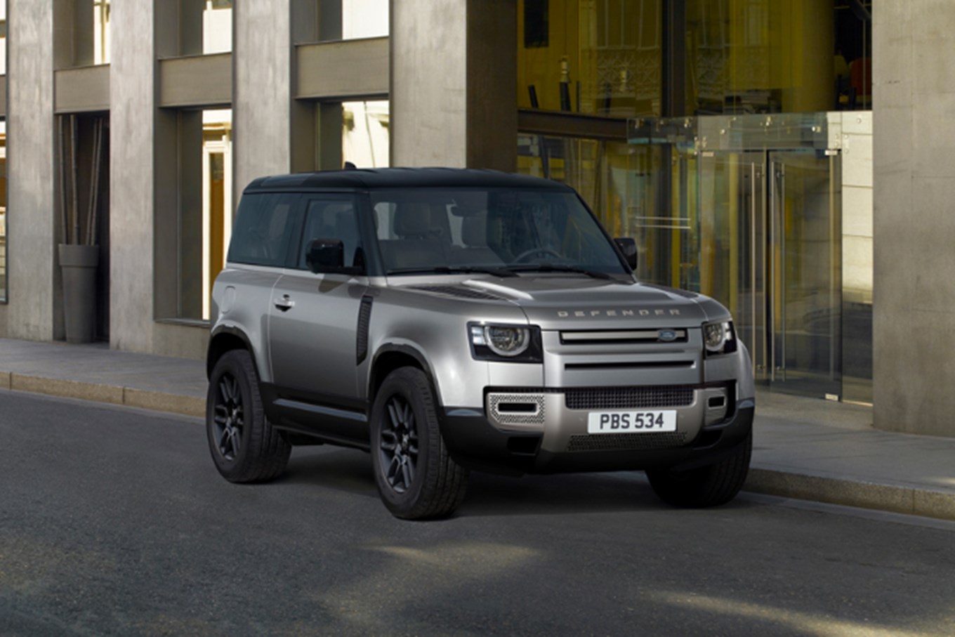 Land Rover Defender 90 Deals and Offers | Lloyd Land Rover