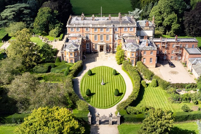 Lloyd Land Rover Ripon | Land Rover Dealership in North-Yorkshire