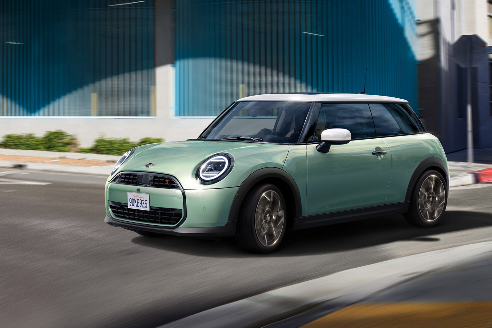 MINI | New & Used MINI Cars | Lloyd MINI