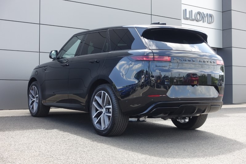 New 2025 LAND ROVER RANGE ROVER SPORT 3.0 P460e Dynamic SE 5dr Auto ...