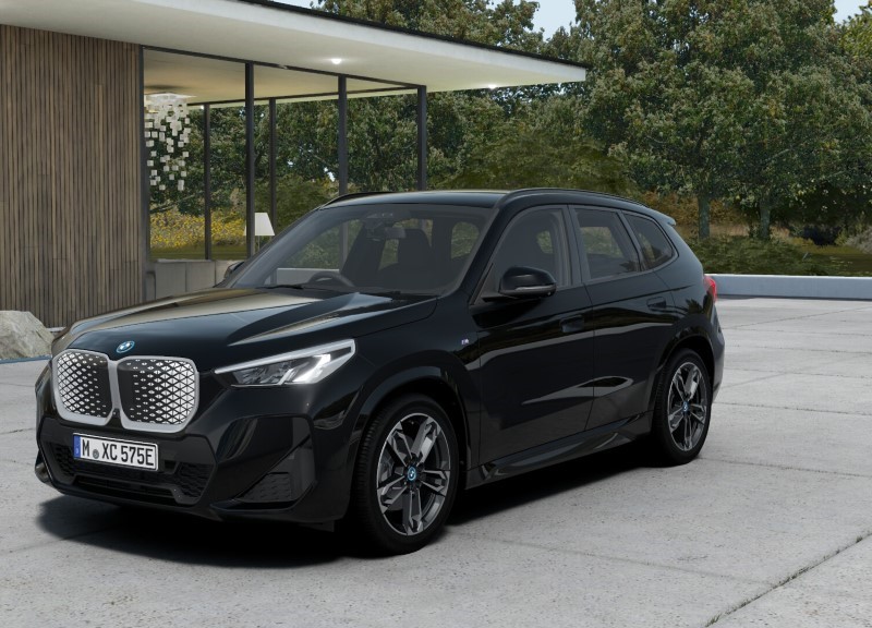 New BMW I4 250kW eDrive40 M Sport 83.9kWh 5dr Auto Fire Red - £65240.00 ...