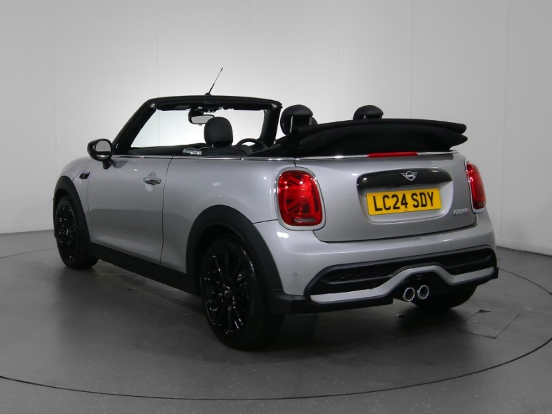 Used MINI for Sale | Nearly New MINI & Approved Used | Lloyd MINI