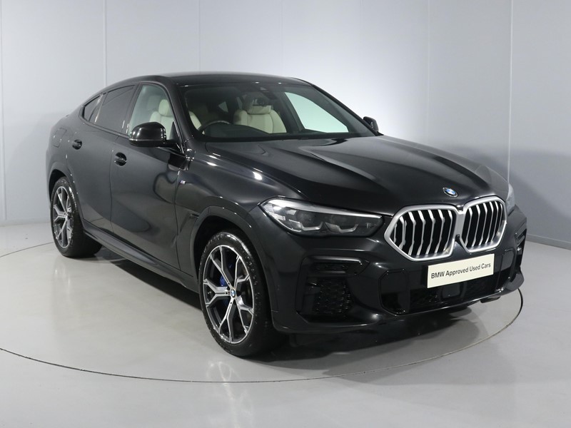 Used 2022 BMW X6 xDrive30d MHT M Sport 5dr Step Auto Black Sapphire - £ ...