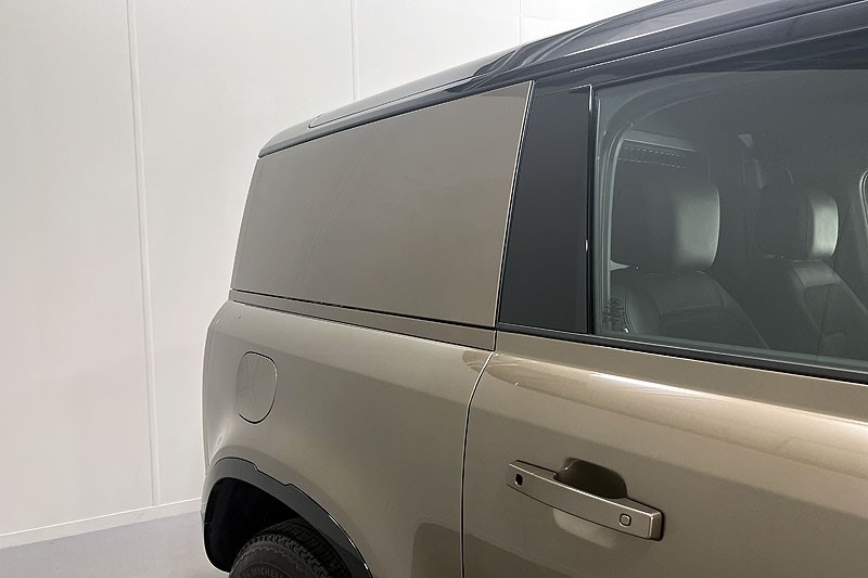 Used 2024 LAND ROVER COMMERCIAL DEFENDER 90 3.0 D350 Hard Top X-Dynamic ...